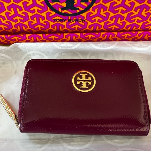 Tory Burch | Accessories | Tory Burch Cardkey Chain Wallet | Poshmark